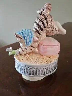 Schmid | Accents | Vtg Beatrix Potter Miss Moppet Musical Figurine By ...